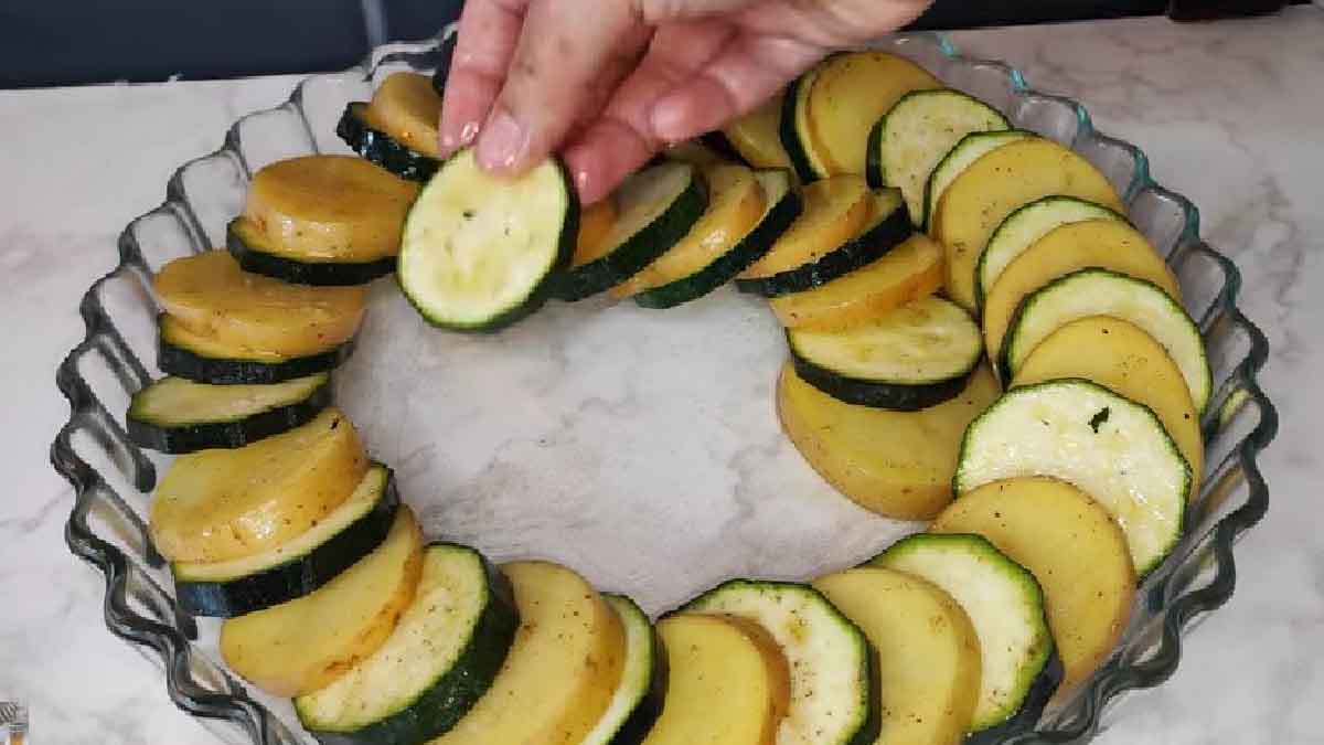 Faites saliver tout le monde avec cette recette à base de 2 courgettes ...