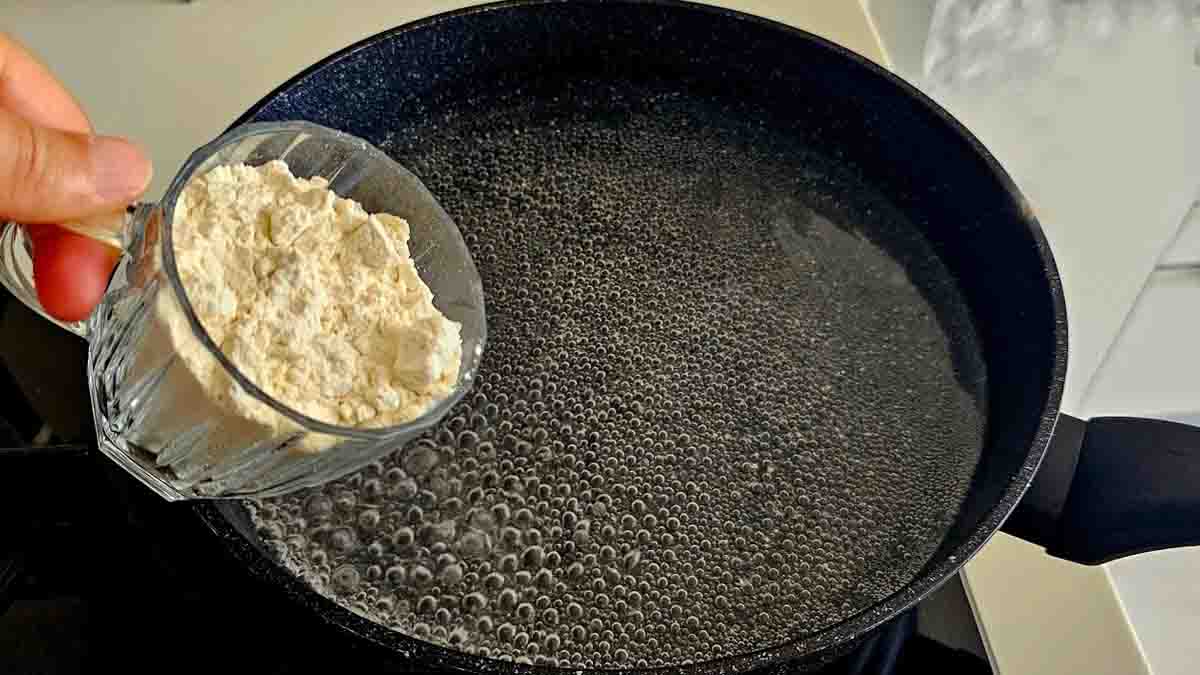Farine dans de l'eau bouillante : la recette fera raffoler tout le monde